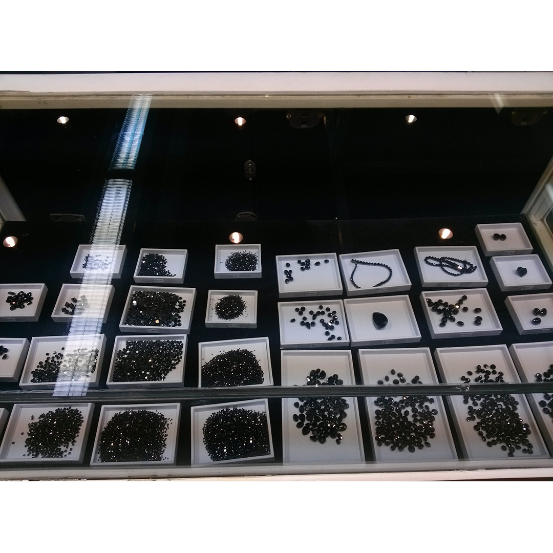 Om Diamond Co.,Ltd. – ASEAN Gems and Jewellery Trade Association (AGJA)